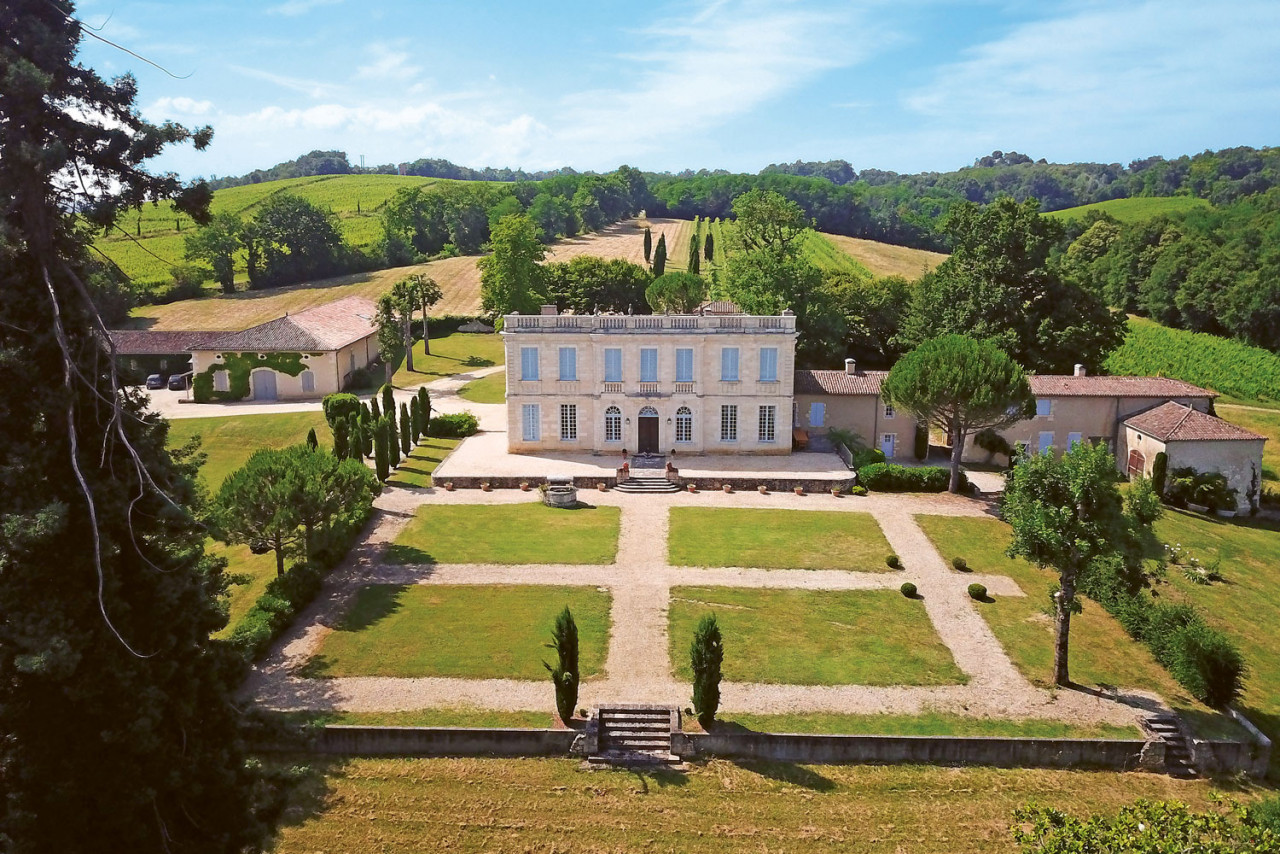 Besuch im restaurierten Château de Birot von Arthur Fournier